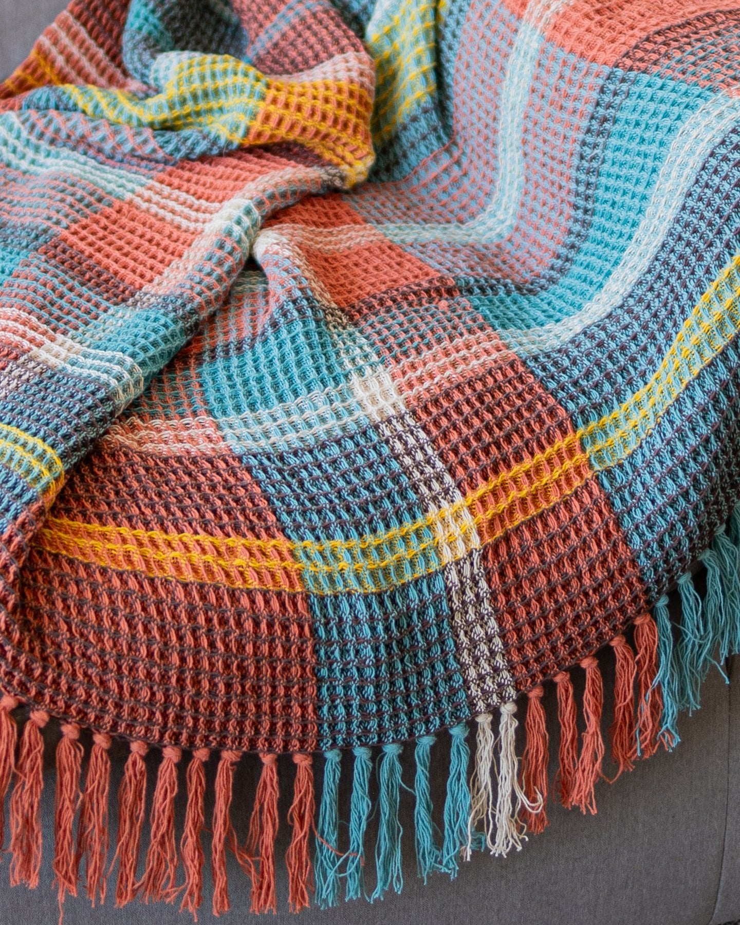 Pia Organic Cotton Waffle Knit Throw Blanket – YaYa & Co.