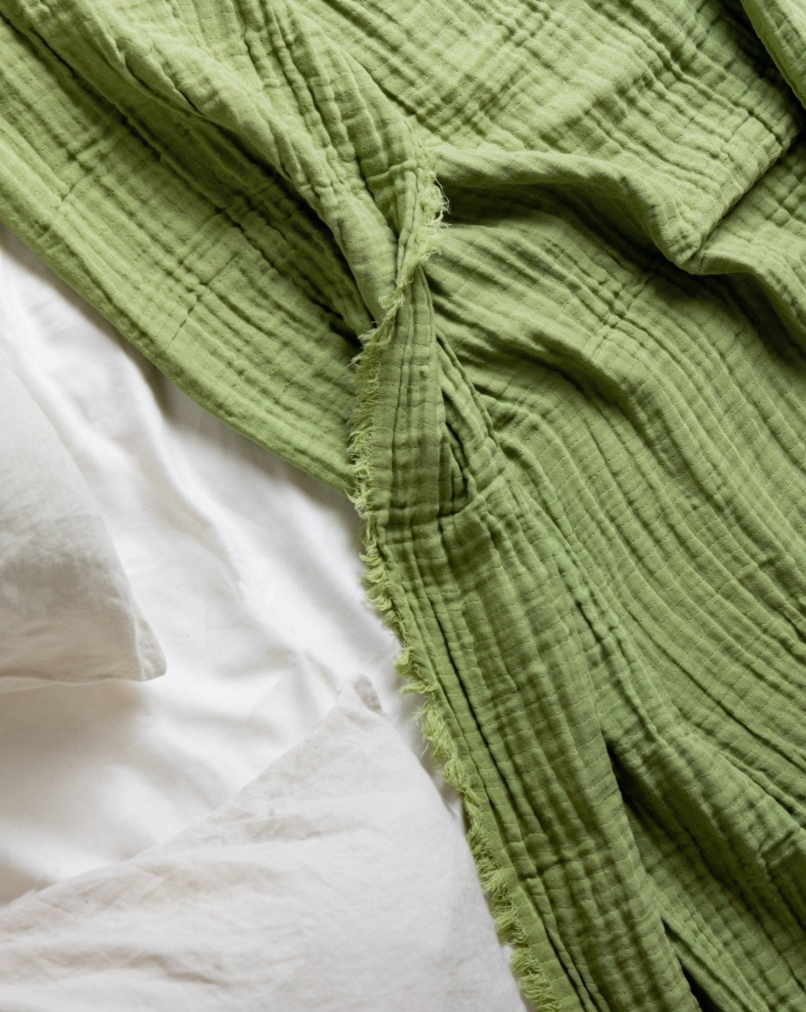Halo Organic Cotton Muslin Bed Throw Blanket – YaYa & Co.