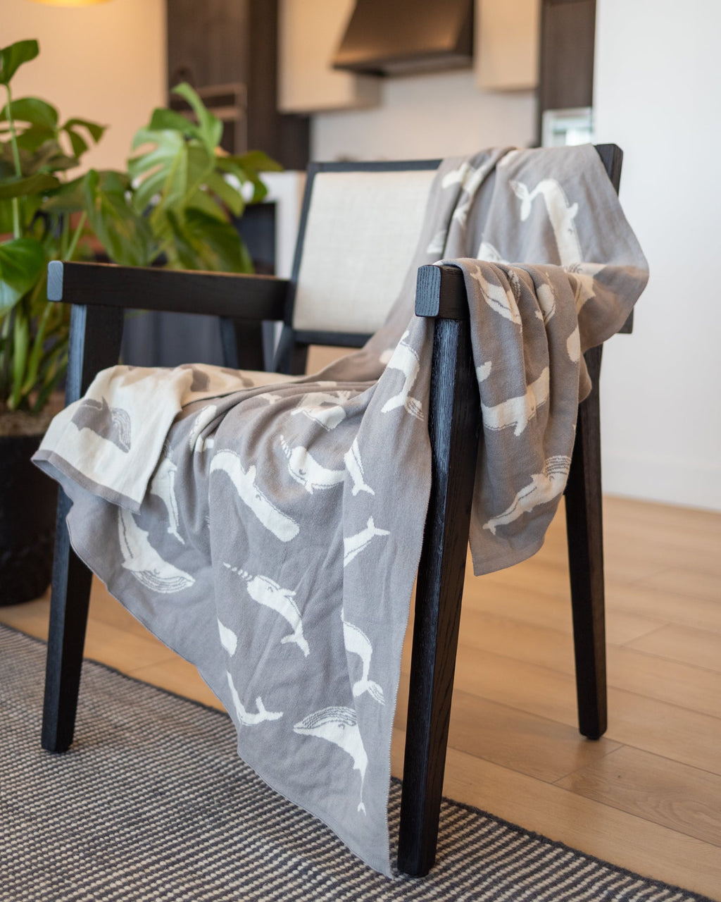 Whally Organic Cotton Narwhal Baby and Kids Throw Blanket – YaYa & Co.